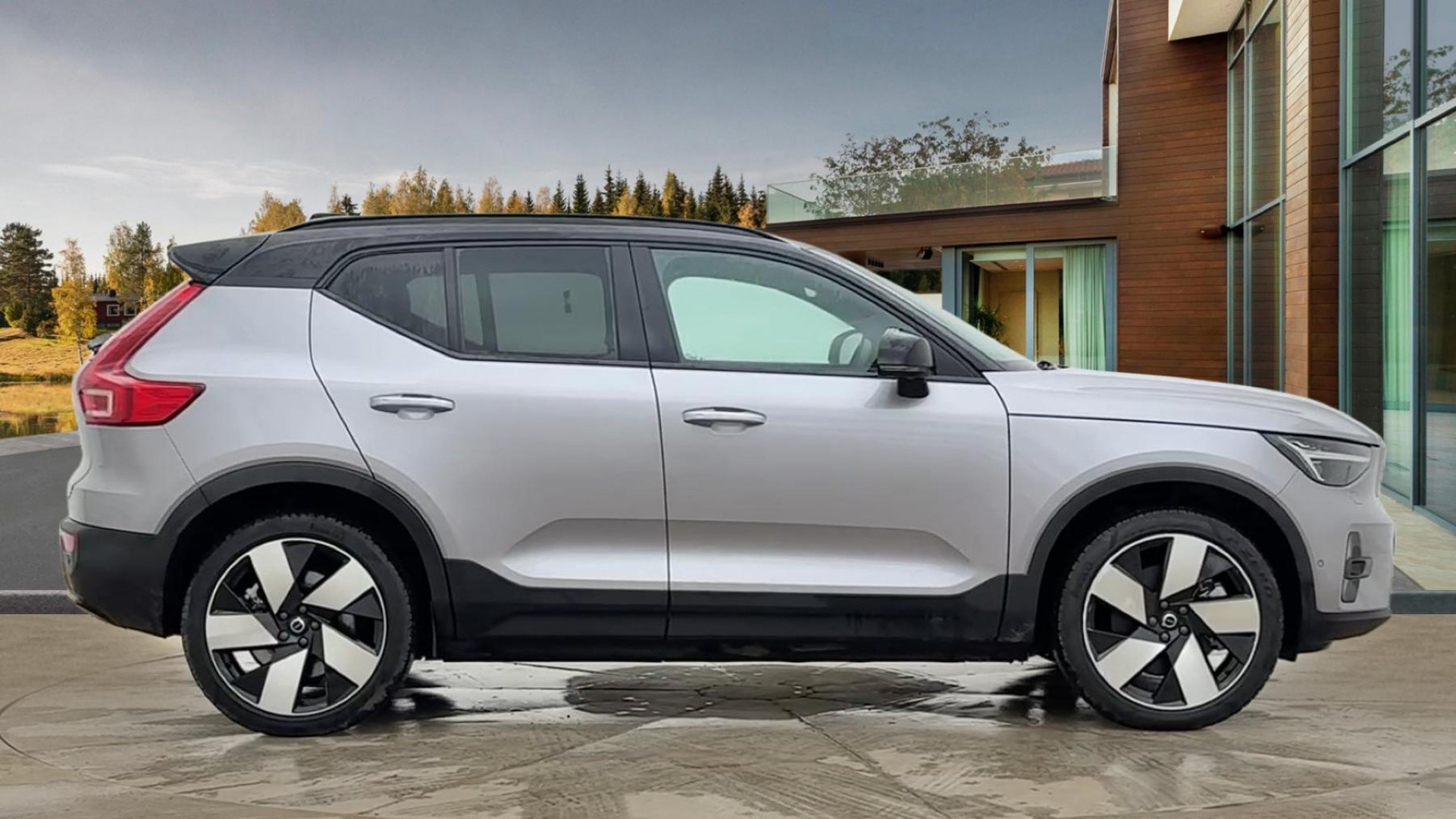 Volvo EX40 Ultra | Holden Group